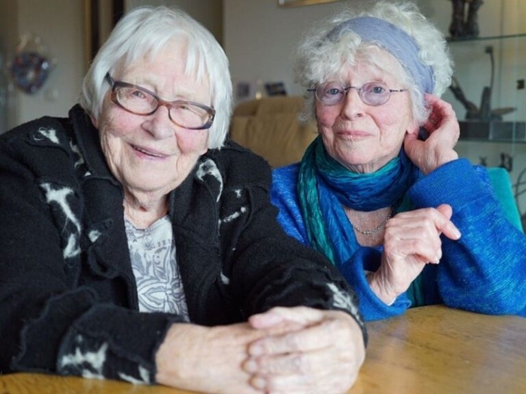 Sisters of the Resistance - Home of Heroes